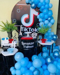 Festa Tik Tok: +30 ideias e tutoriais de decoração - Bolo Guaraná