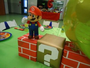 25 dicas para uma festa Mario Bros perfeita - Bolo Guaraná