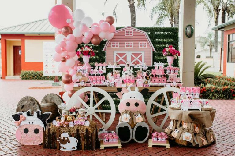 Festa Fazendinha Rosa: 15 dicas para sua decoração - Bolo Guaraná