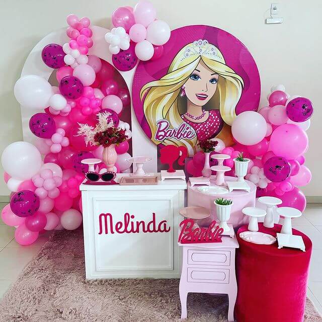 Festa da Barbie: 50 ideias para a sua decoração - Bolo Guaraná