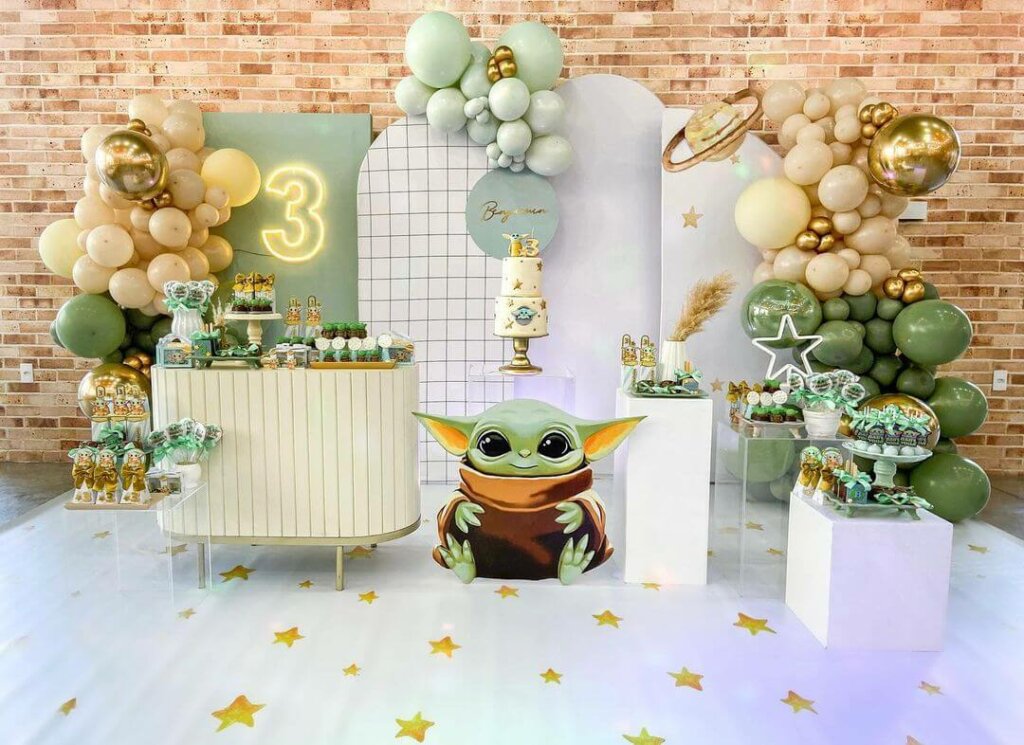 Decoração Star Wars: 26 ideias para sua festa infantil - Bolo Guaraná