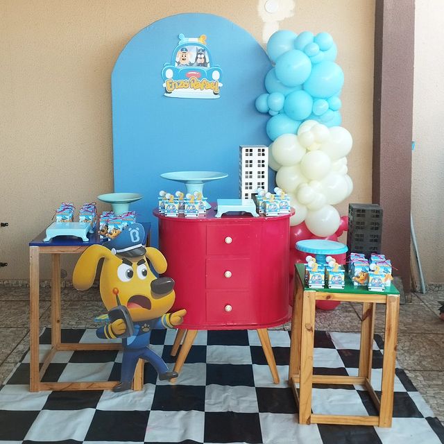 Detetive Labrador: ideias para uma festa completa - Bolo Guaraná