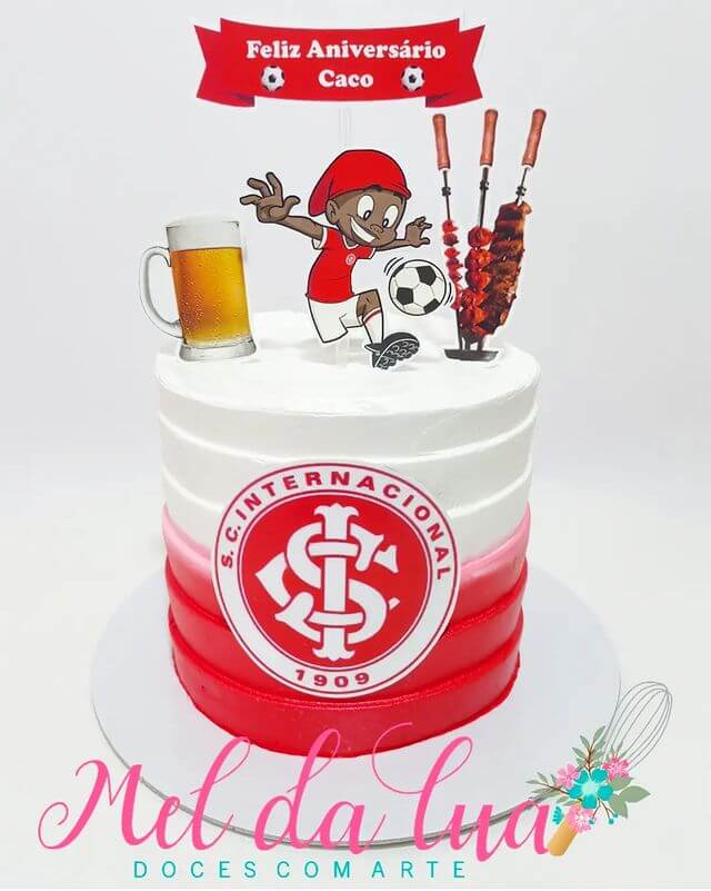 Decoração do Inter: +25 ideias para sua festa - Bolo Guaraná