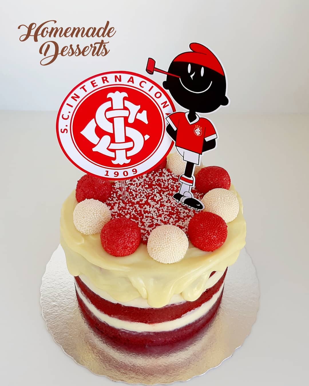 Bolo do Inter: +30 ideias para a festa do colorado - Bolo Guaraná