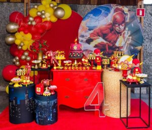 Decoração do Flash: +45 inspirações e tutoriais - Bolo Guaraná