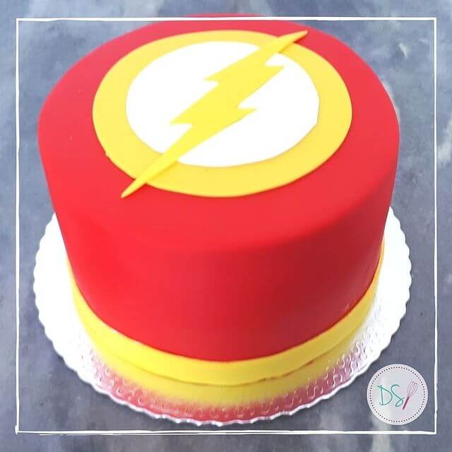 Bolo do Flash: as 55 ideias mais criativas da internet