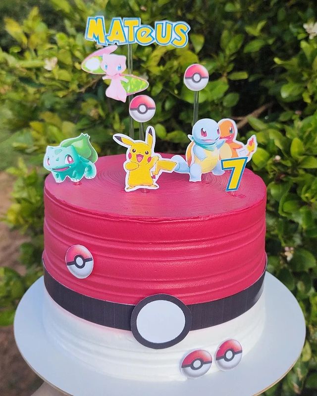 Bolo Pokémon: da pokebola ao chantilly, tudo para sua festa!