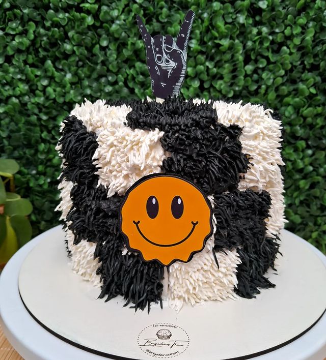 Bolo Peludo: ideias, como fazer e mais - Bolo Guaraná