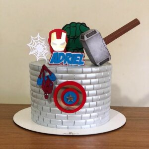 Bolo Vingadores: +55 ideias para uma festa de super-herói