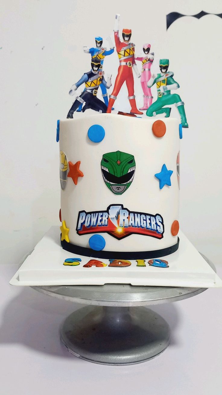 Bolo Power Rangers: +55 ideias para uma festa completa